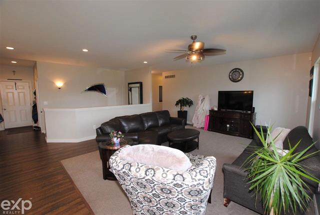 66654 Hartway Ray, MI. 48096 | Snabby