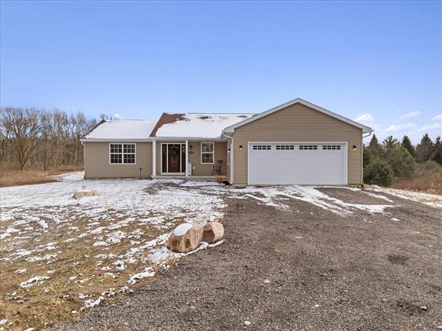 1895 Maxfield Road Hartland, MI. 48353 | Snabby