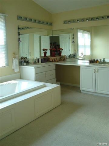 1022 Pointe Place Blvd Rochester, MI. 48307 | Snabby