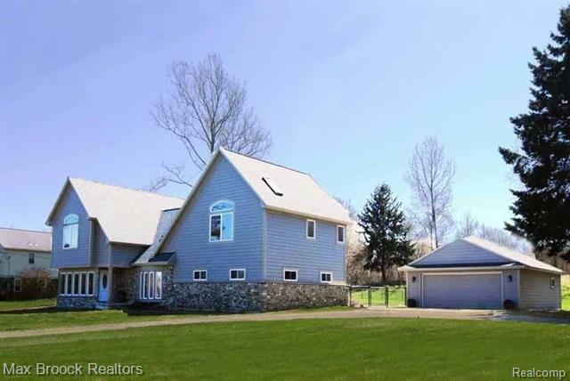 5401 Bristol Parke Dr Clarkston, MI. 48348 | Snabby