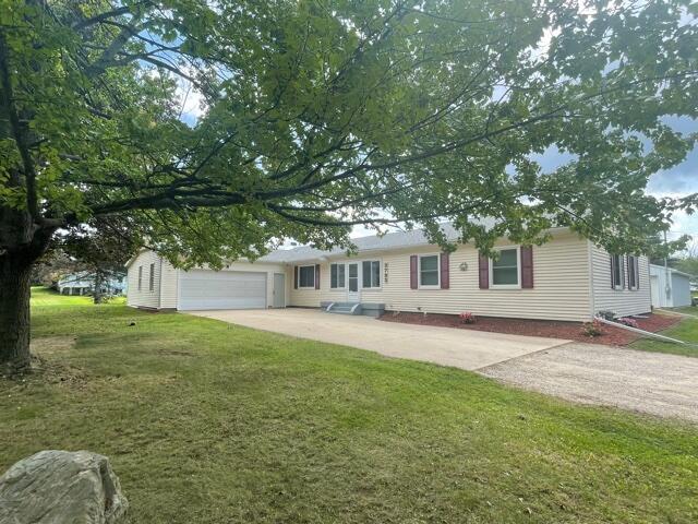 3793 Perrine Road Rives Junction, MI. 49277 | Snabby