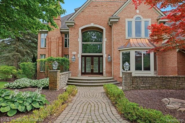 4096 Oak Tree Cir Rochester, MI. 48306 | Snabby