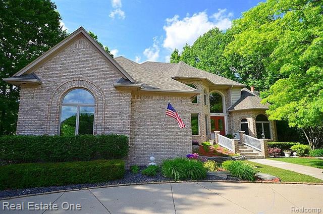 12745 Towering Oaks Utica, MI. 48315 | Snabby